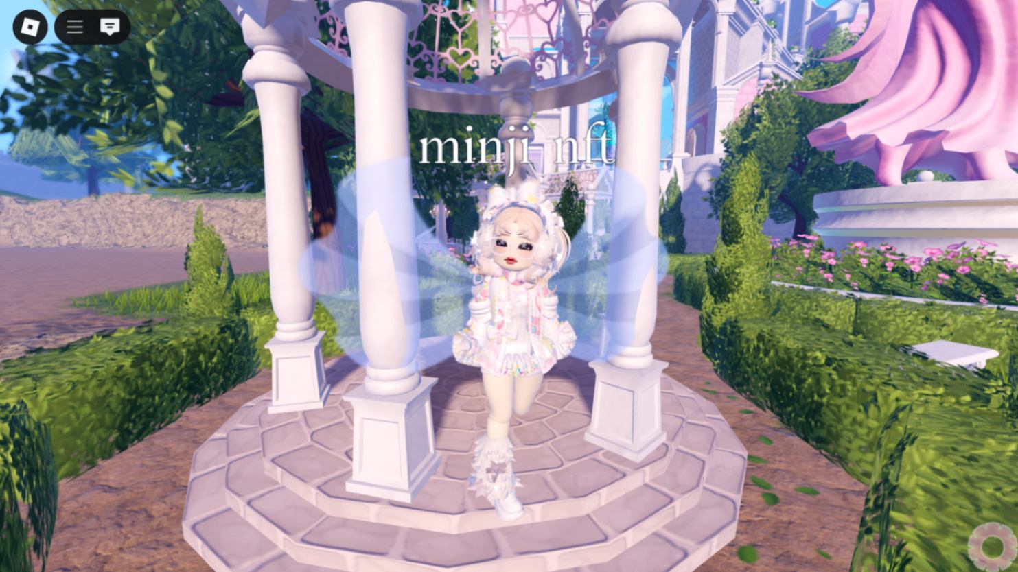 Minji by M.a.p | Royale High Outfit