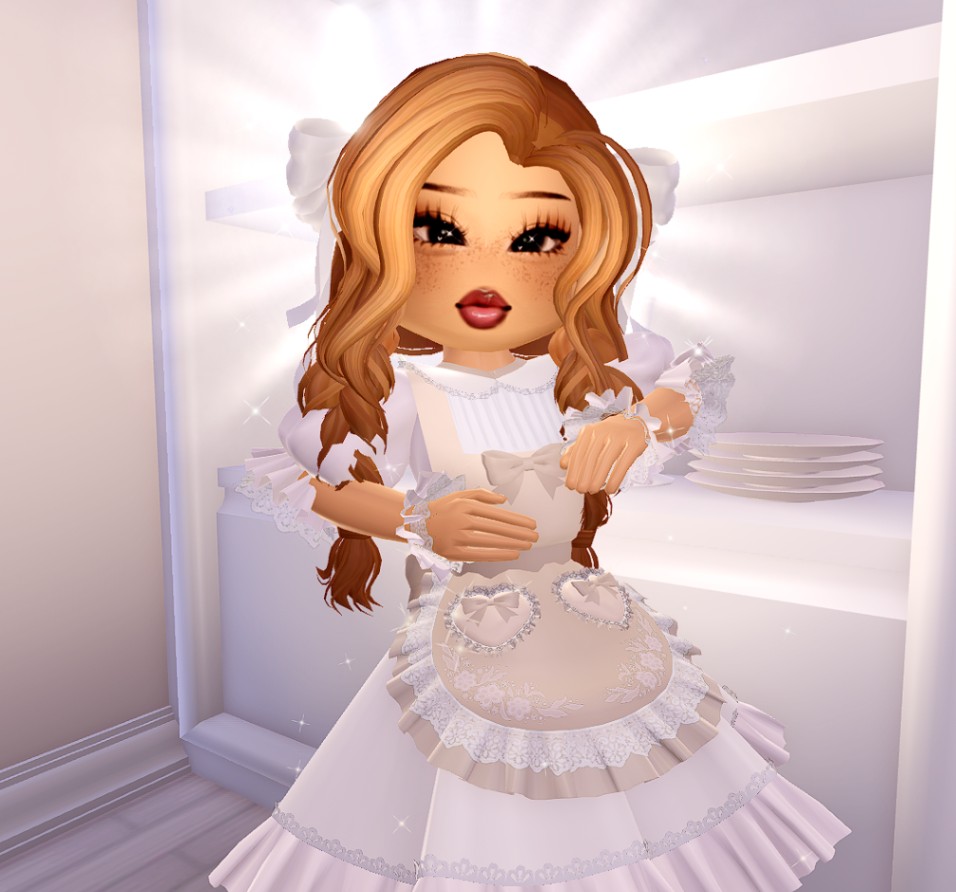 My outfit with the new baking toy items c: by giantjellies | Royale ...