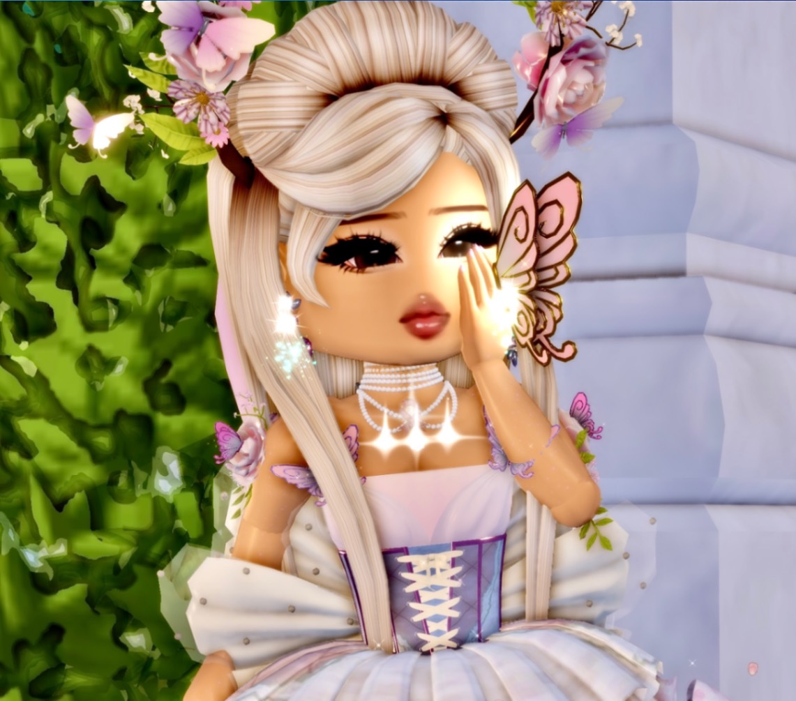 Butterfly Bestie by qiimen by qiimen | Royale High Outfit