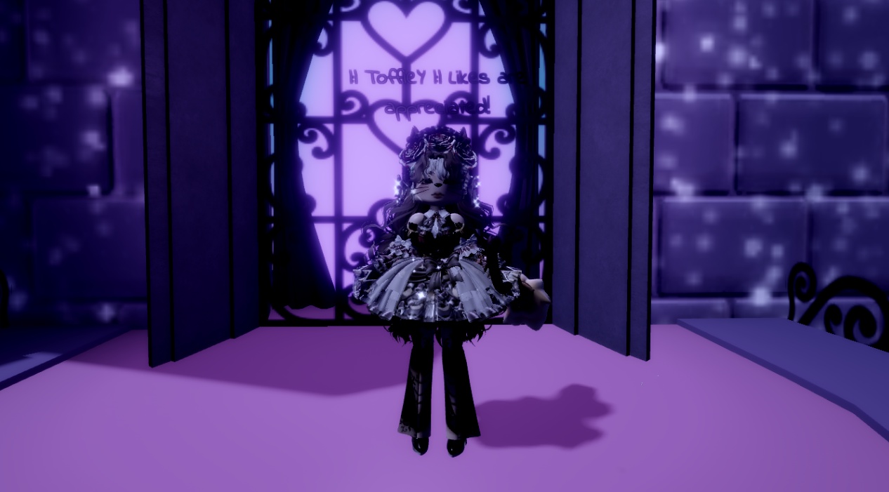 Halloween Fit :D by ToffieY | Royale High Outfit