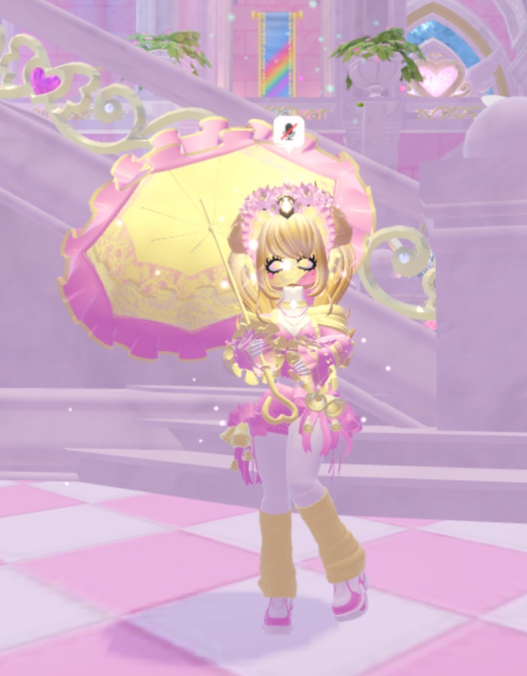 Gyaru by CzanielSoriano57986 | Royale High Outfit