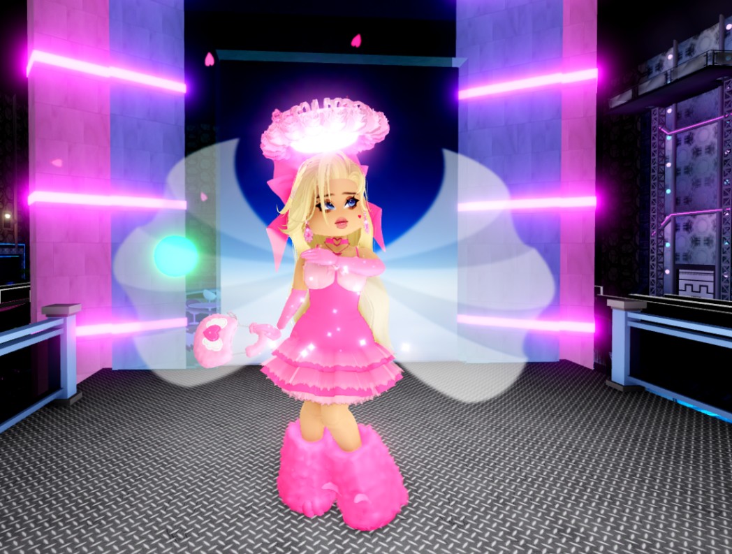 got val19 by cupidhearrts | Royale High Outfit