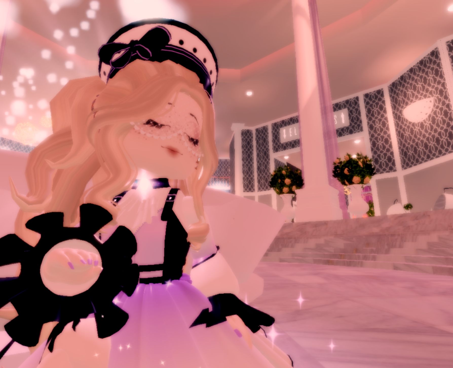 My Old OC 2 by aanda2019 | Royale High Outfit