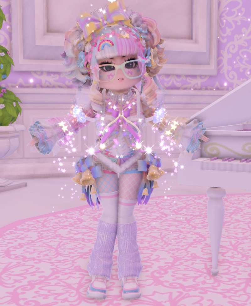 decora!! using some starlight set stuff by mrcatboy | Royale High Outfit