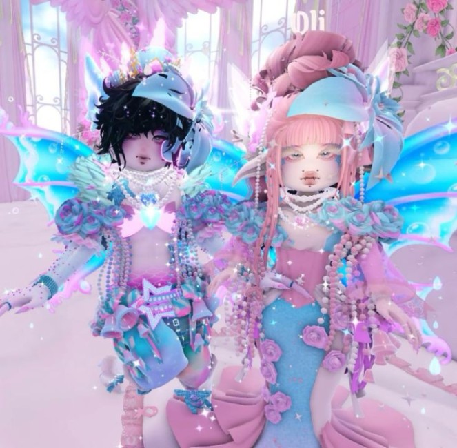 🦋⃤Sienaa🦋⃤ by Luka_pvdl | Royale High Outfit