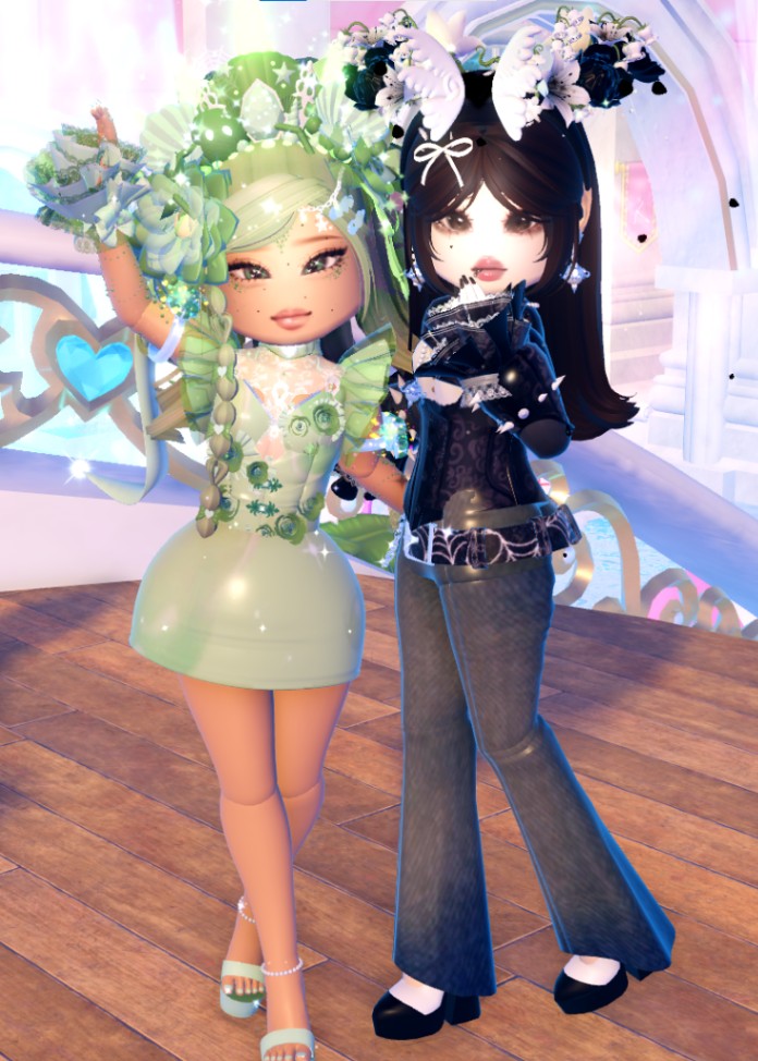 RAAHA by YourMom39889 | Royale High Outfit