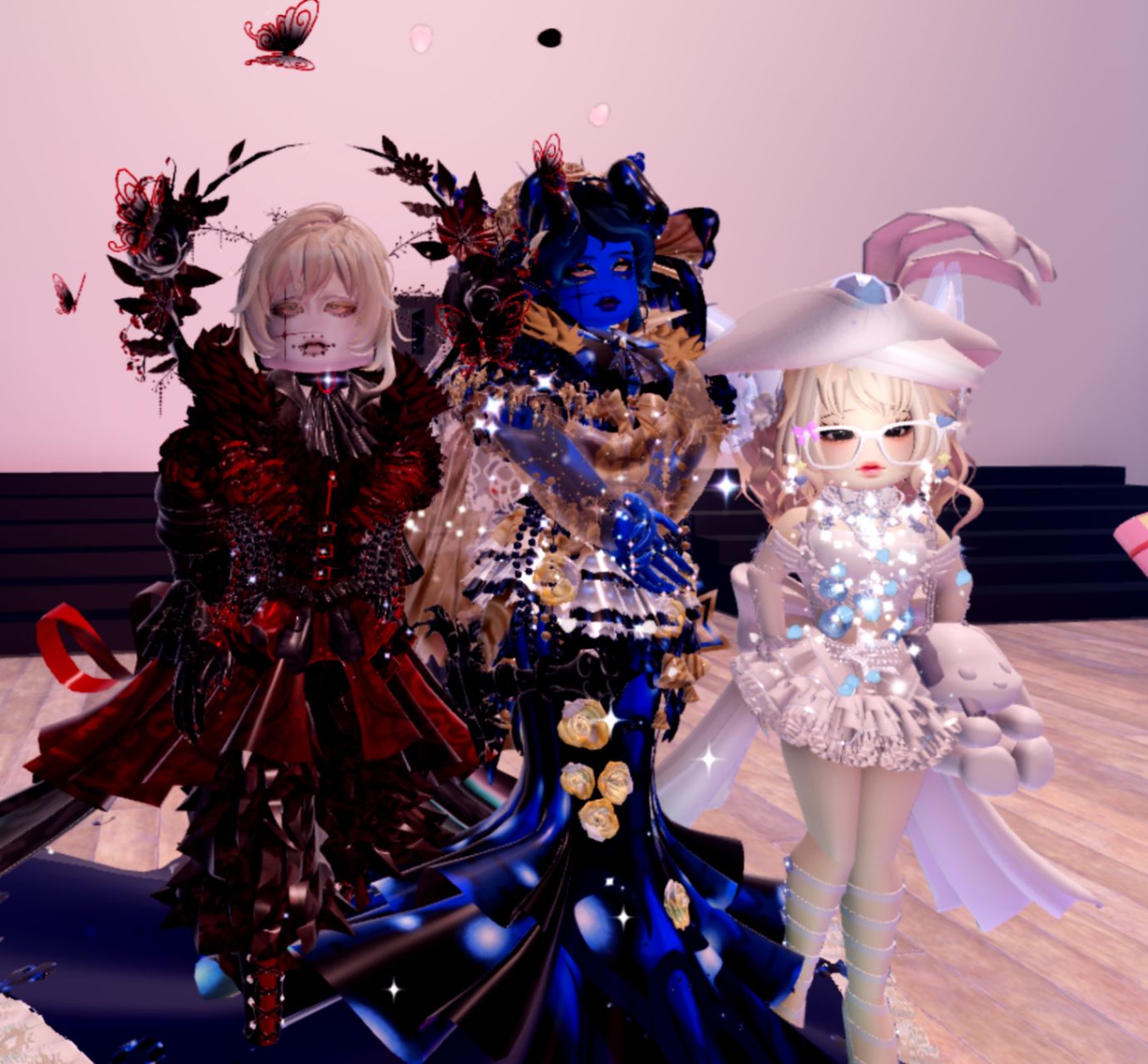 Fits ( thanks to my friend being the photographer) by Cookiemilkcola ...