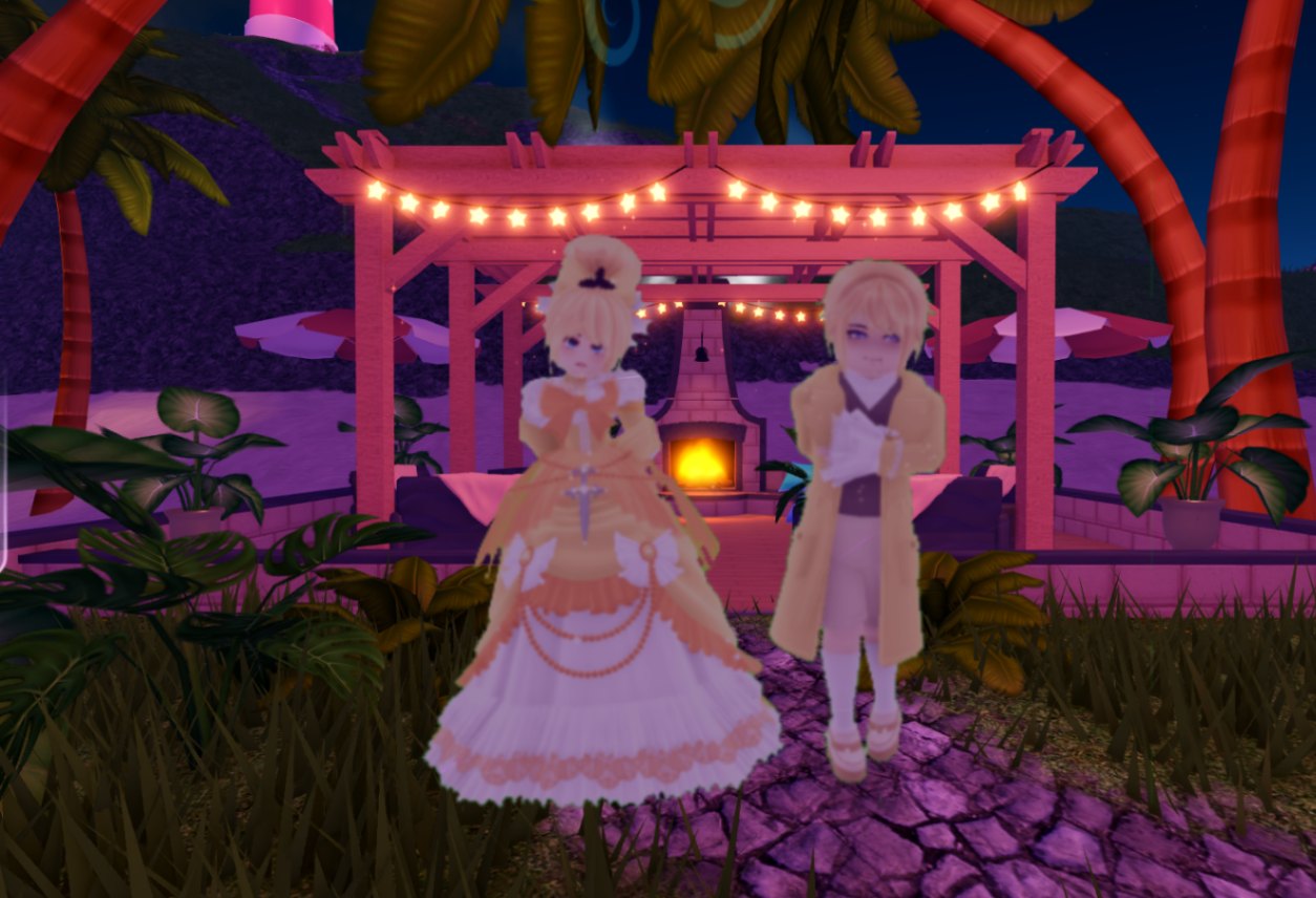 Riliane and Allen by panc4ke | Royale High Outfit