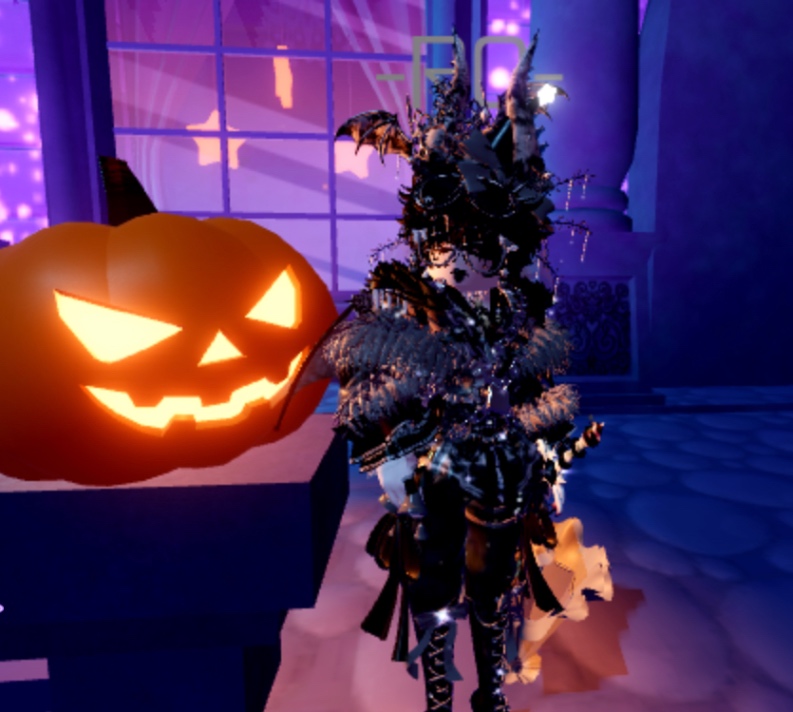 :> by Sakoruo_Chan | Royale High Outfit