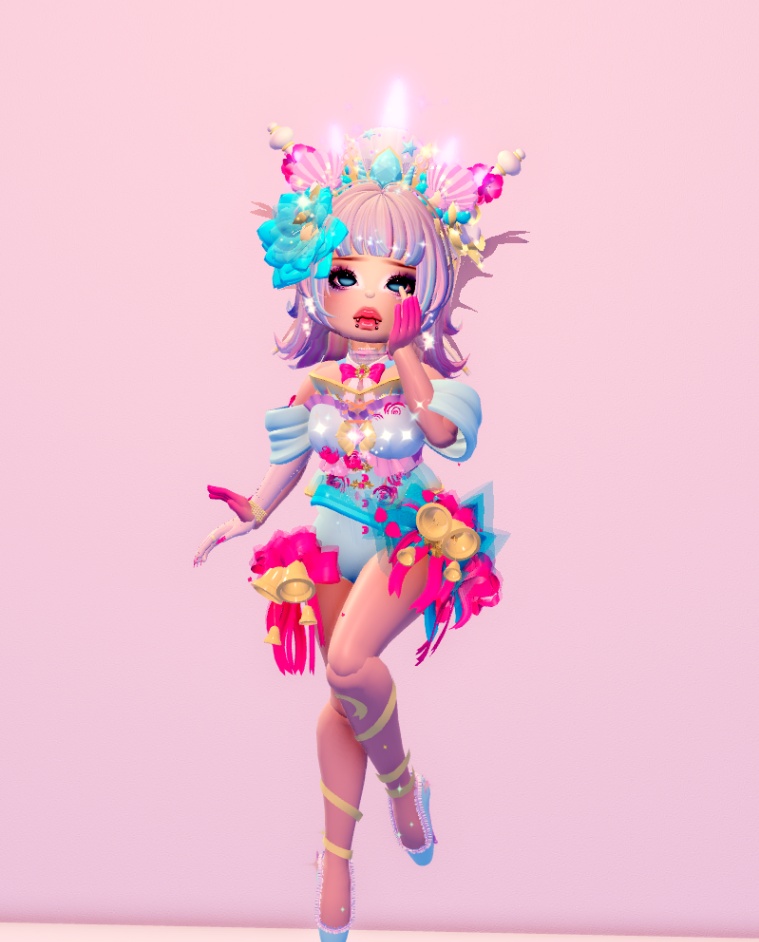 lynny by 333.lyn.333 | Royale High Outfit