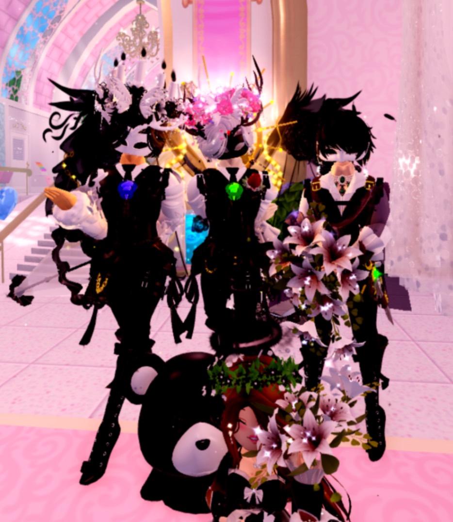 matching by nilofar55 | Royale High Outfit