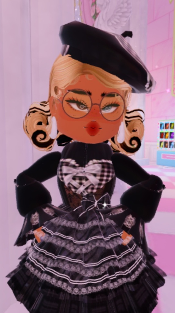 Outfit#6 by BLAIIIR | Royale High Outfit